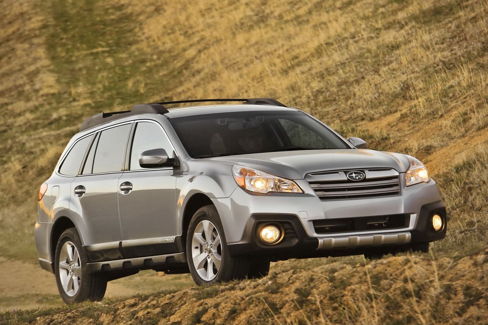 Subaru Outback Facelift 2012 - Subaru - Autopareri